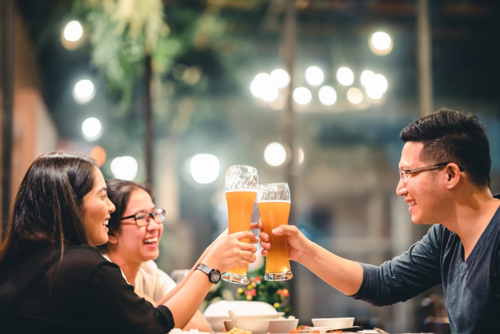 5 Best Ways to Meet Singles Just Like You | Daily Science Journal